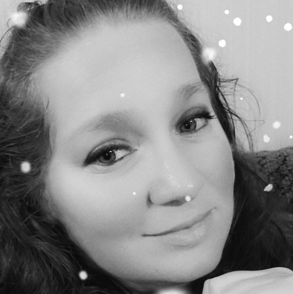 Tuesdee's Closet (@tues1625) | Poshmark